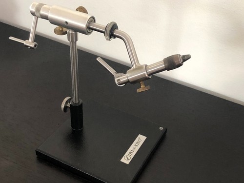DYNA KING BARRACUDA DELUXE ROTARY Fly Fishing FLY TYING VISE | eBay