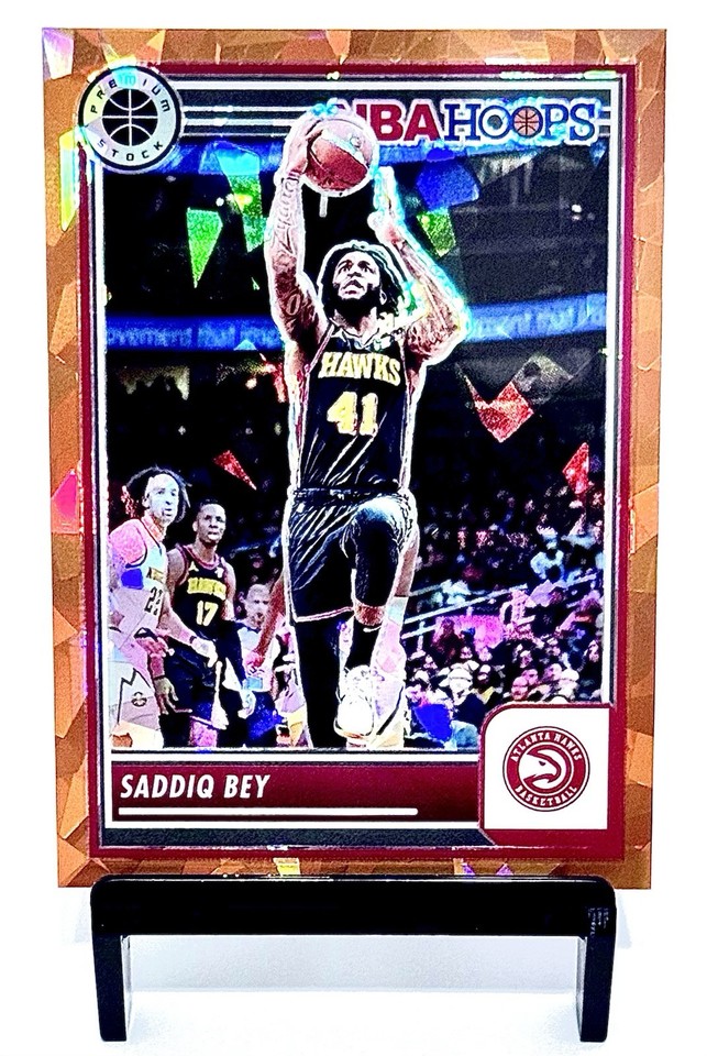 2023-24 NBA Hoops Premium Saddiq Bey /125 Orange Cracked Ice #17 Hawks ...