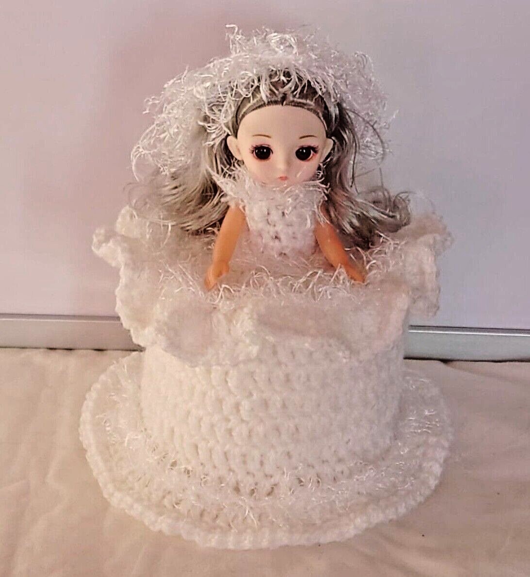 1. BRIDE WEDDING TOILET ROLL DOLL COVER CROCHET HANDMADE | eBay