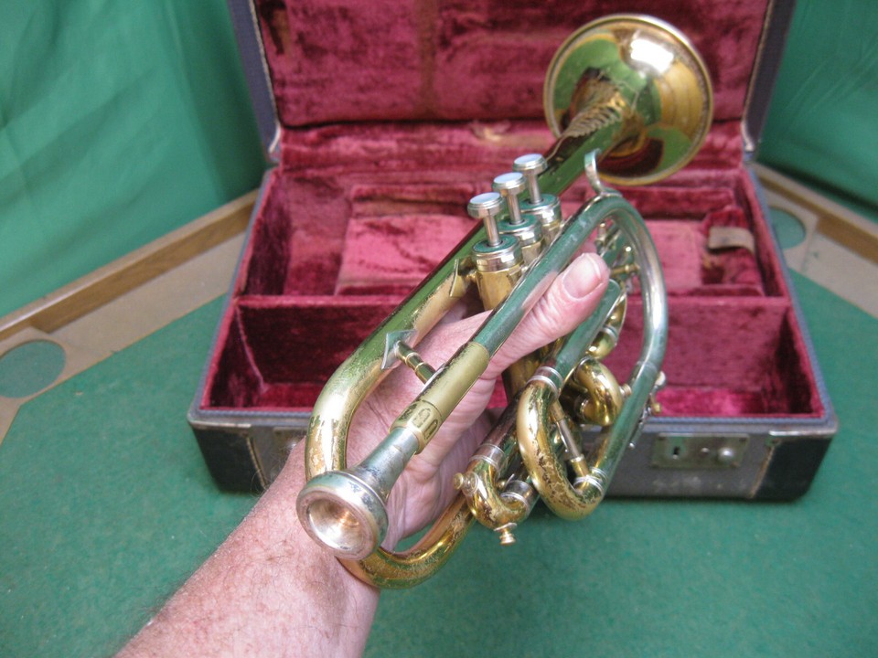 York Super Custom Cornet 1957 - Reconditioned - Case and York Al-Tru MP ...