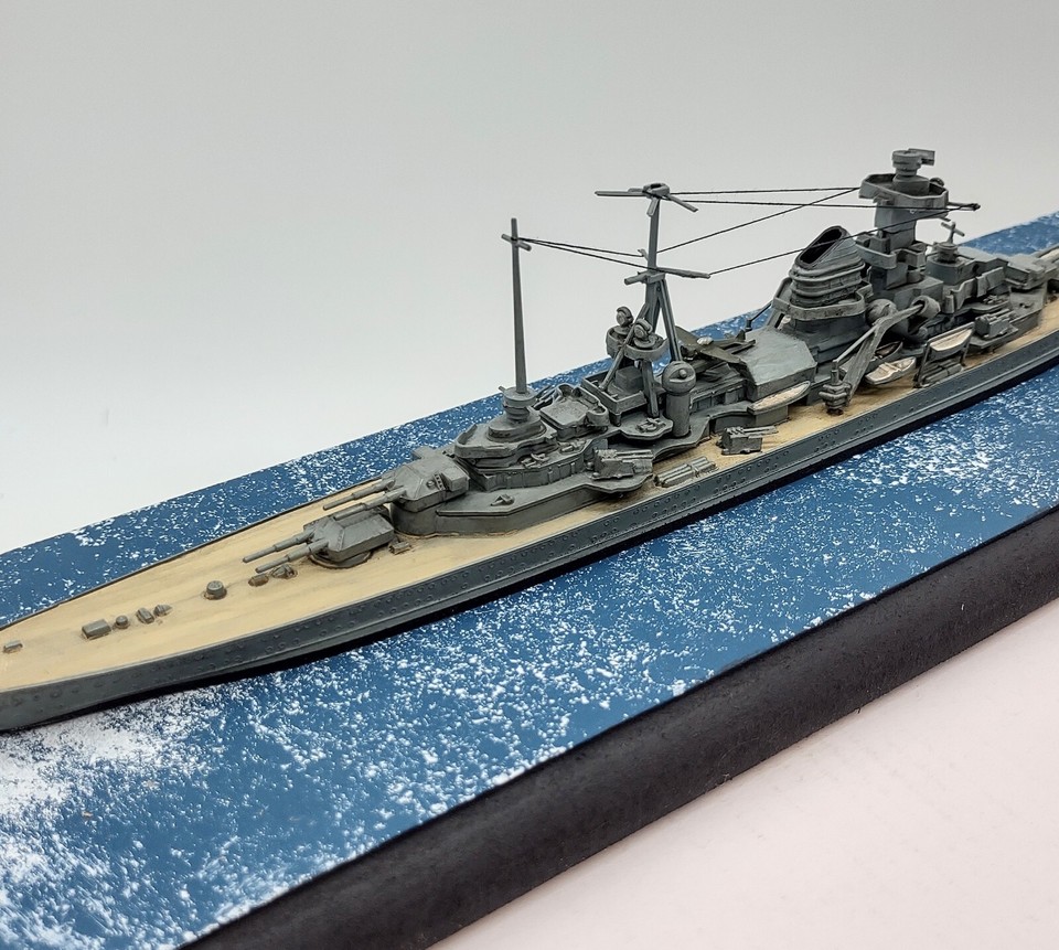 1:720 Scale Built Plastic Model Ship Diorama WWII German Heavy Cruiser ...