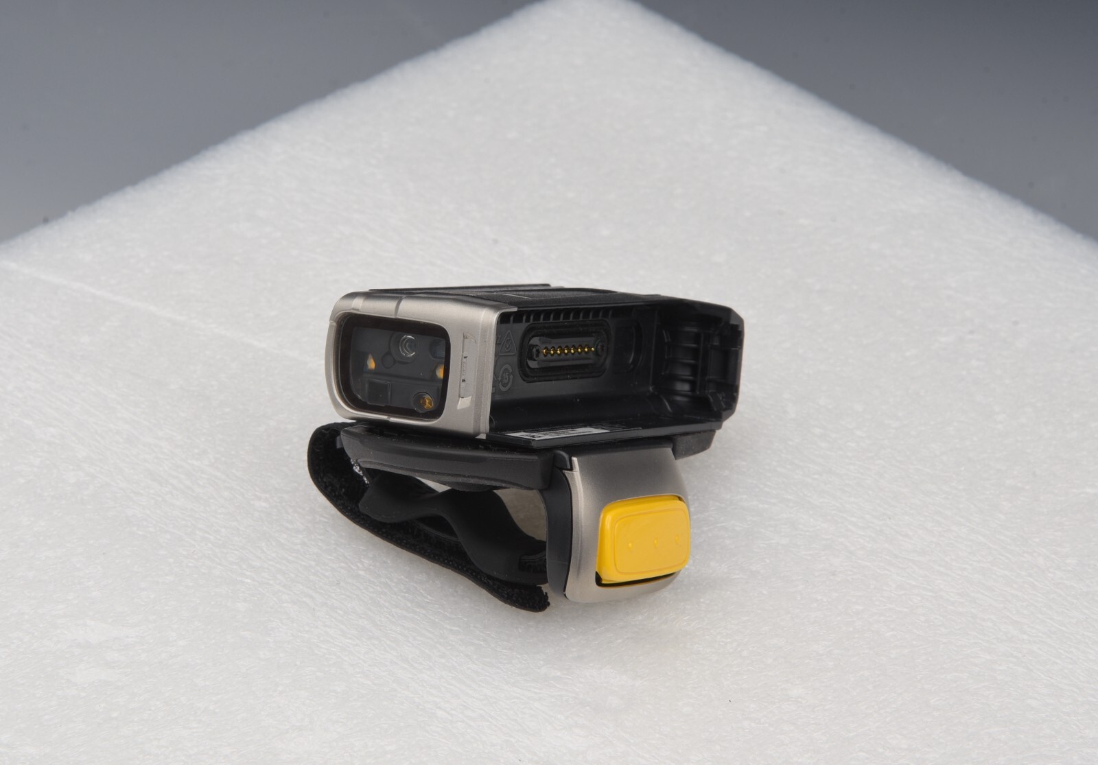 Zebra RS6000 RS60B0-SRSTWR RING SCANNER IMAG BT | eBay