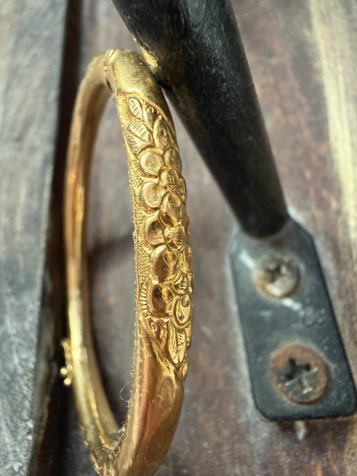 European Solid 18k Gold Antique Bangle With Engraved Detailing! | eBay