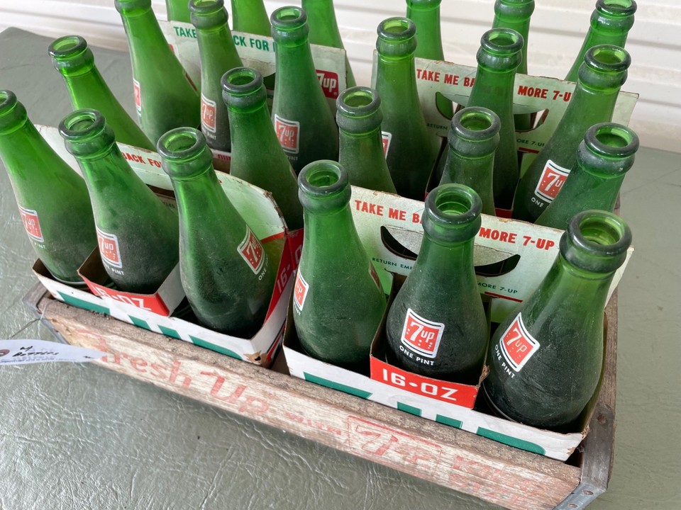 7Up Vintage Green Soda Bottles wooden Crate Cardboard holder Kentucky ...