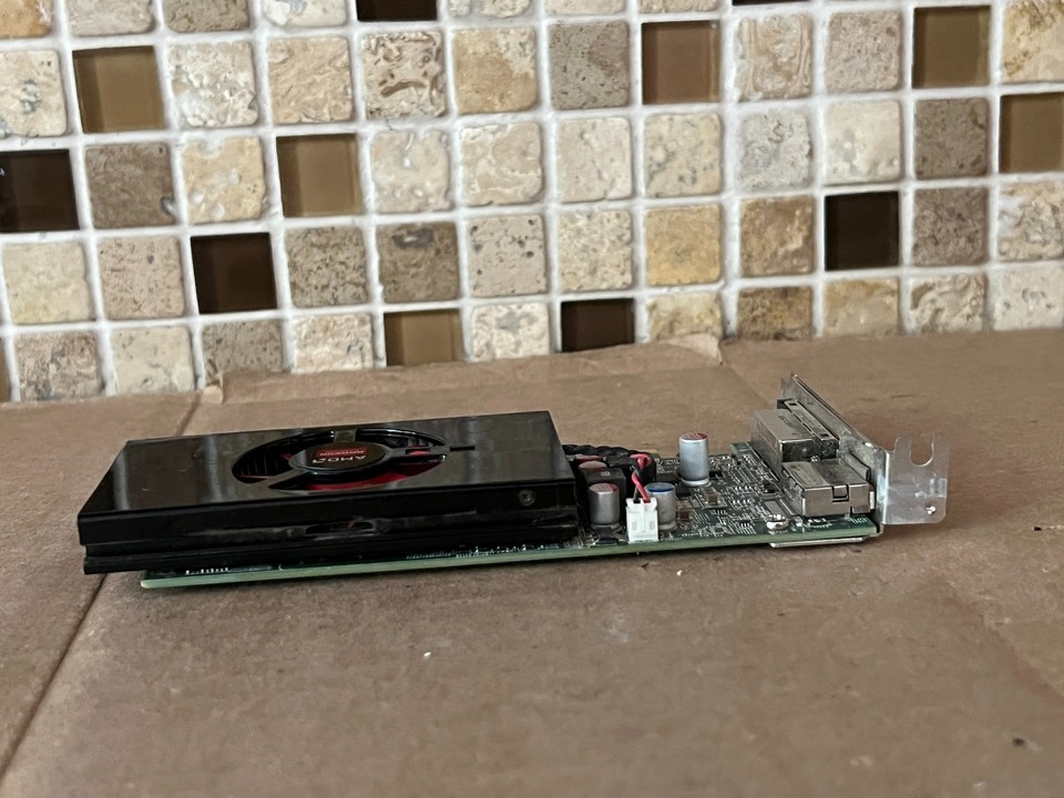 DELL RADEON R7 0N81X7 109-C87251-01 350X 4GB GDDR3 PCIE VIDEO CARD N7-3 ...