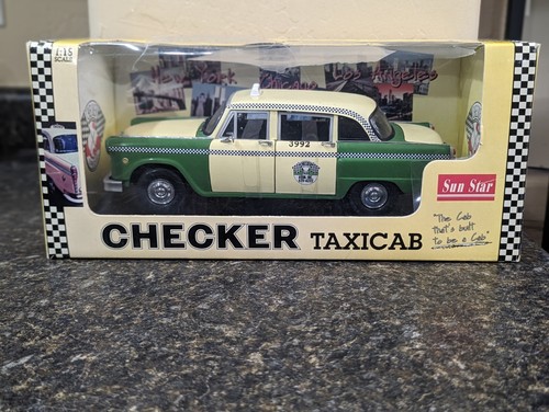 New 1981 Chicago Checker Cab Die-Cast 1/18 Sun Star Item # 2502 | eBay