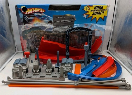 Hot Wheels Super Jump Raceway Motorized Track Set Mattel Complete Minus ...