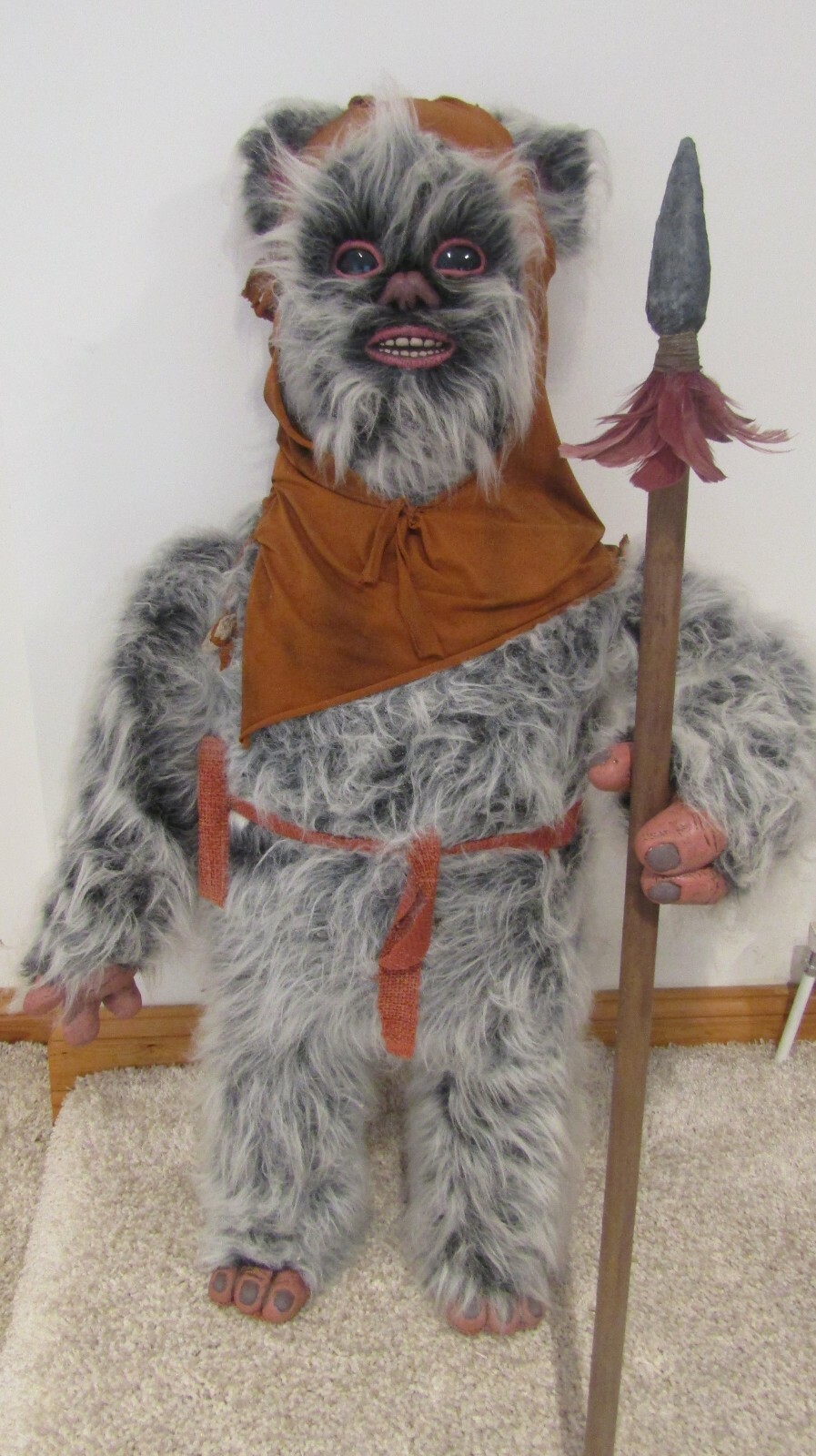 LIFE SIZE STAR WARS EWOK PROP REPLICA STATUE !!! 45 inch LIFELIKE EWOK ...