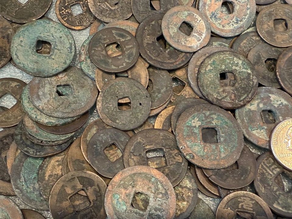 Ancient Chinese Bronze Cash Coins Unsorted Unsearched Uncleaned Group ...
