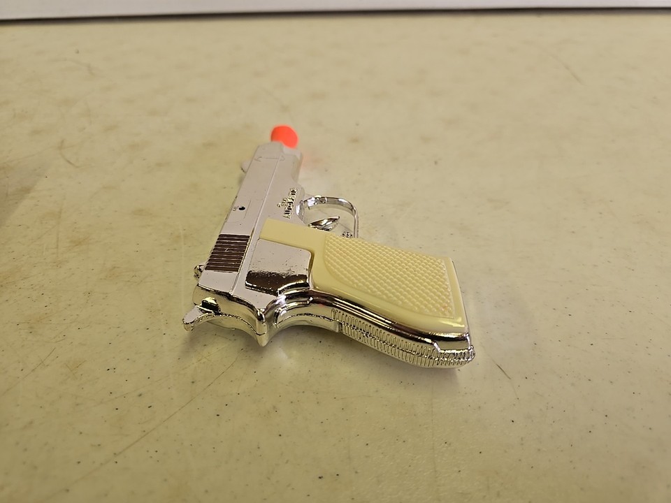 Vintage BCM Co Derby England The Outlaw Automatic Presentation Cap Gun ...