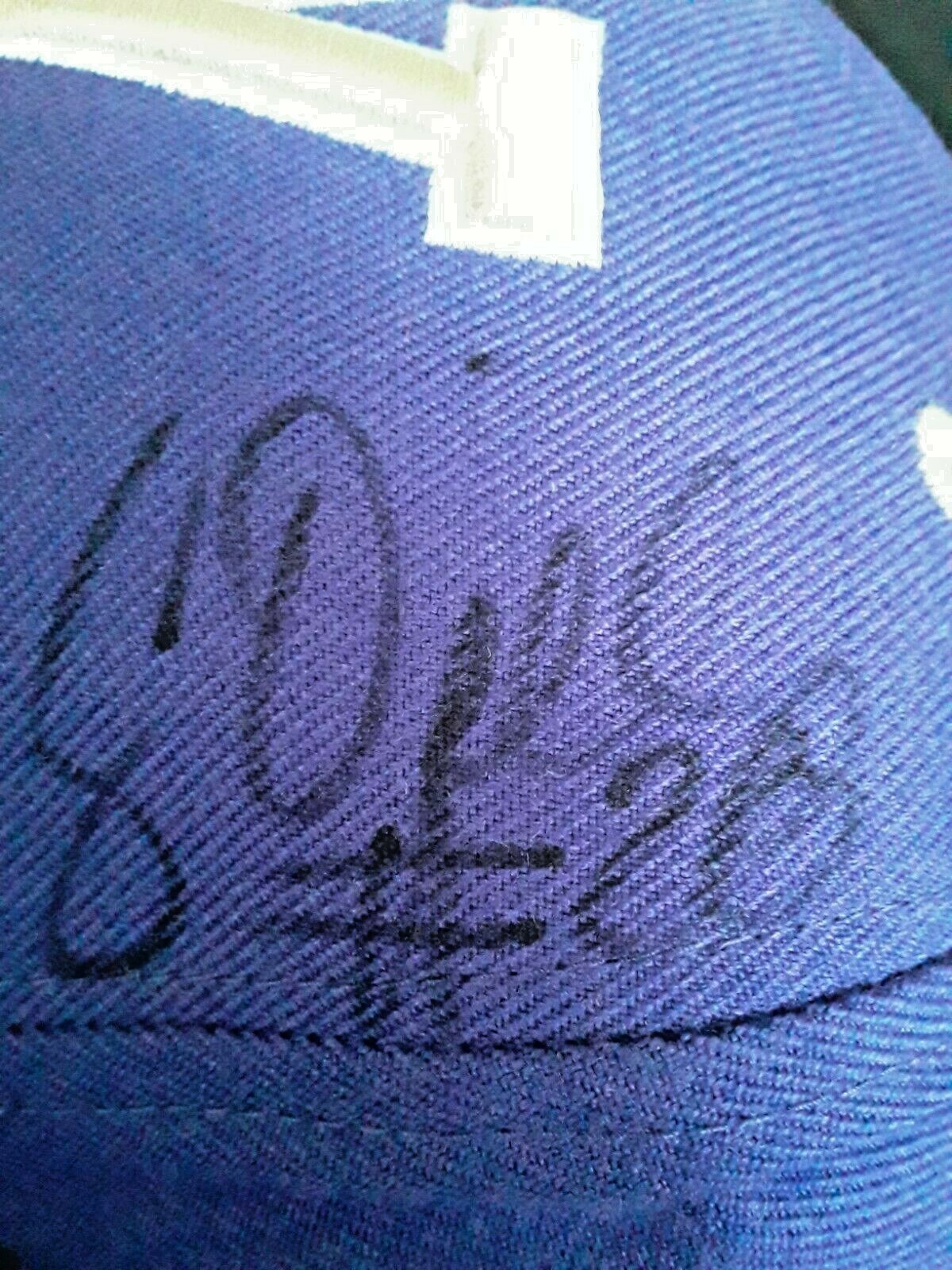 COREY DILLON 28 SIGNED AUTOGRAPHED WASHINGTON HUSKIES OFFICIAL NCAA HAT ...