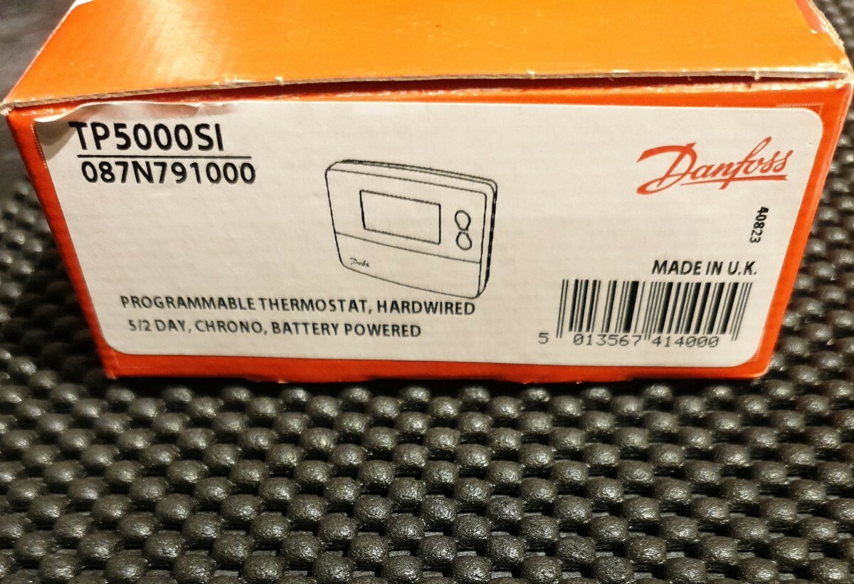 Danfoss TP5000SI PROGRAMMABLE THERMOSTAT HARDWIRED 5/2 DAY,CHRONO ...
