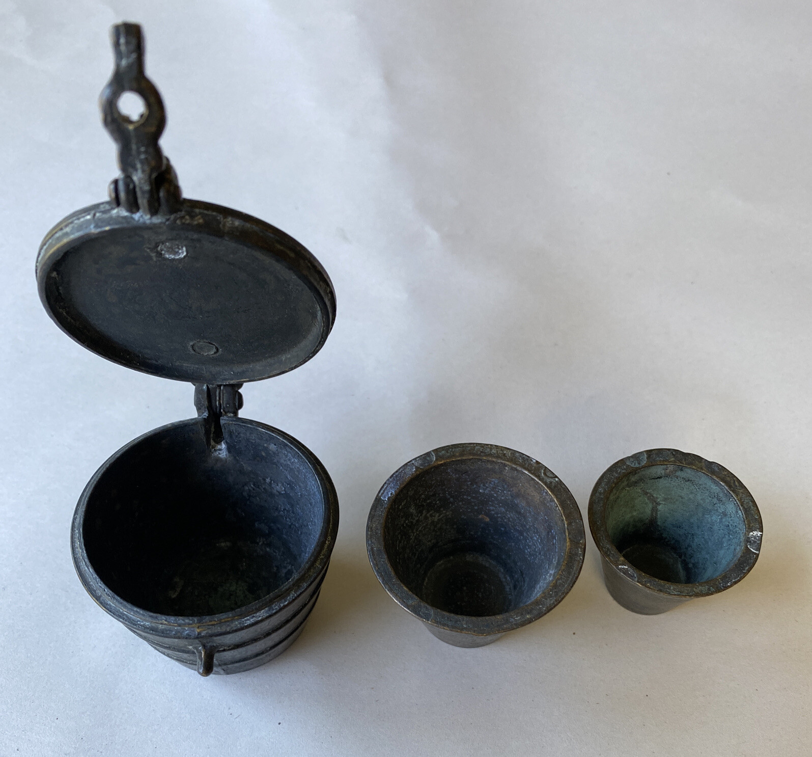 Vintage/Antique Brass/Bronze Balance Scale Nesting Weights Set | eBay