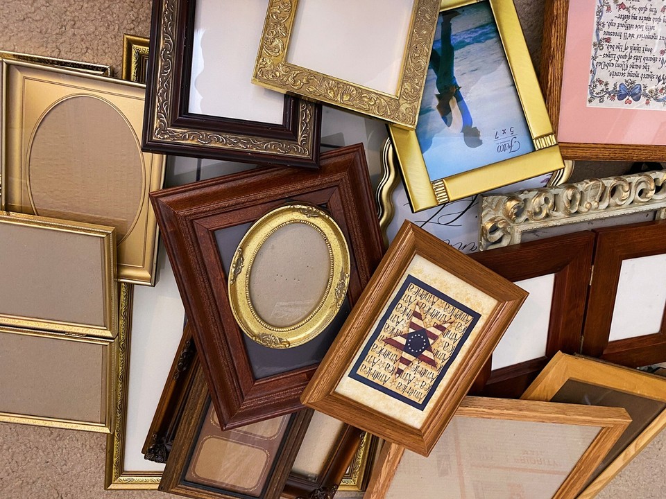 Lot of 20 Vintage Picture Frames - Antique Gold, Silver, & Wood ...