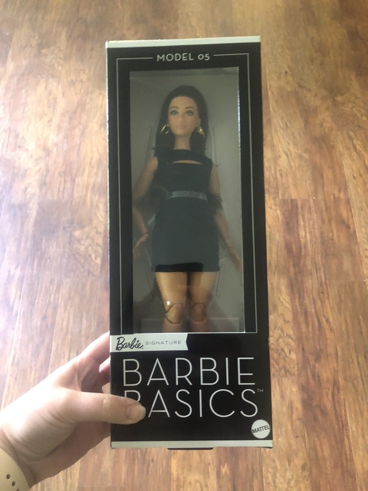 2025 Signature Barbie Basic #5 Curvy Made To Move Barbie Doll Model 05 ...