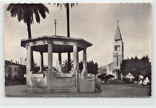 Algérie - PALESTRO Lakhdaria - Place de l'église - Ed. Photo Africaines ...