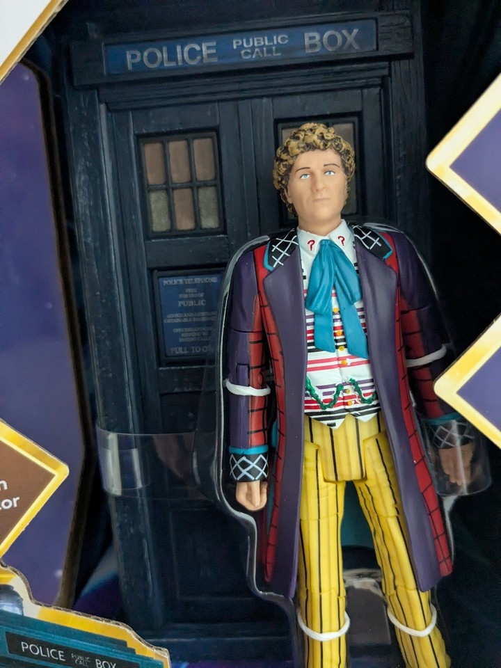 6th Doctor Who TARDIS & Sixth Dr 5” Figure Set The Ultimate Adventure ...