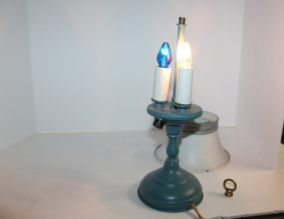 Toleware type Table Lamp Primitive French Country triple Light Vintage ...