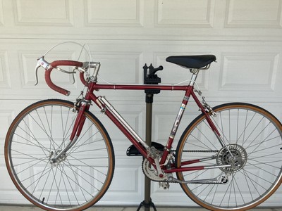 Vintage Bicycles - Vintage Fuji - Nelo's Cycles