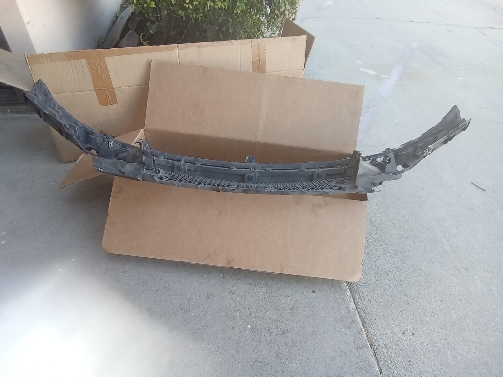 2017-20 Mercedes E300 E400 Coupe Lower Bumper Grille Center 2138852500 ...