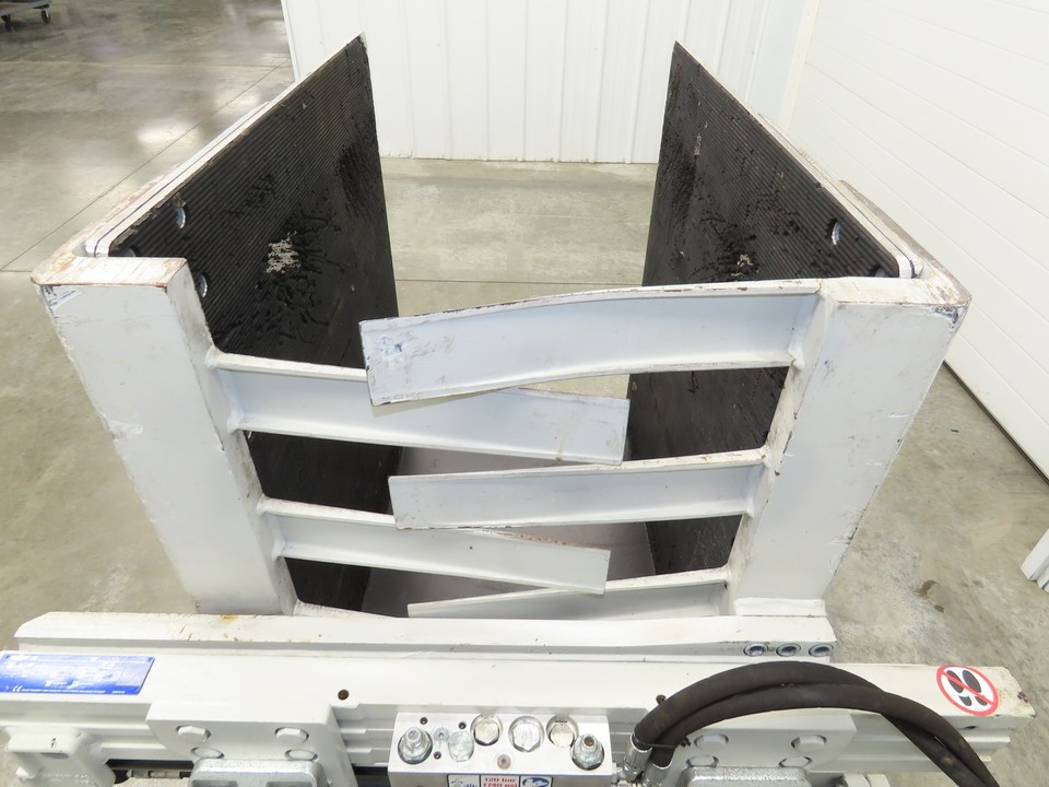 Cascade Razorback Cardboard Carton Bale Clamp Forklift Attachment ...