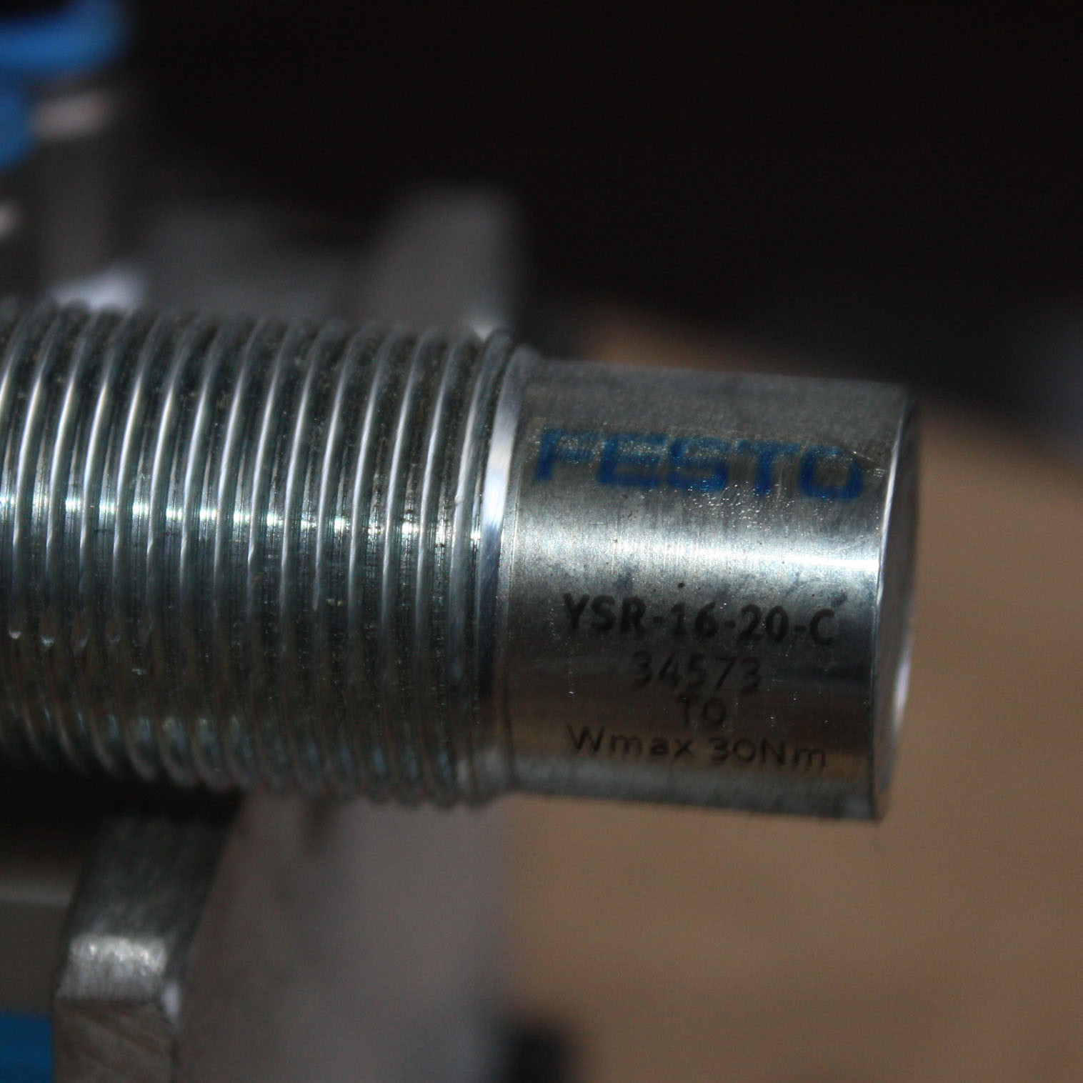 FESTO Rodless pneumatic ram Cylinder DGPL-40-500-PPV-A GF-B linear ...