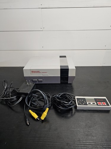 Original Nintendo System NES Console w/1 Controller, Cords, Zapper ...
