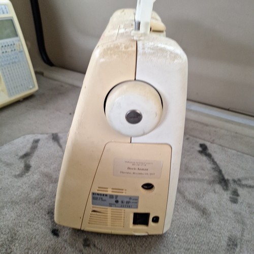 Singer Quantum CXL Sewing Machine No Pedal With Power Cord Powers On AS ...