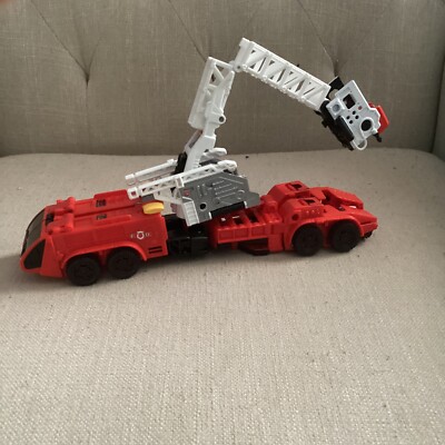 Rare Transformer Fire Truck 2015 hasbro v-29768 Tomy Transformer ...