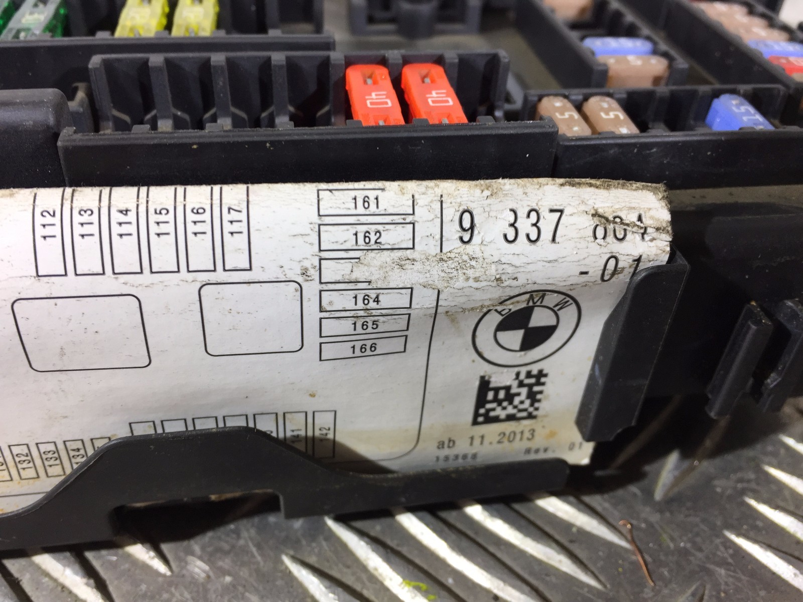 2014 BMW F30 3 SERIES REAR POWER DISTRIBUTION BOX MODULE FUSE 320D 6135 ...