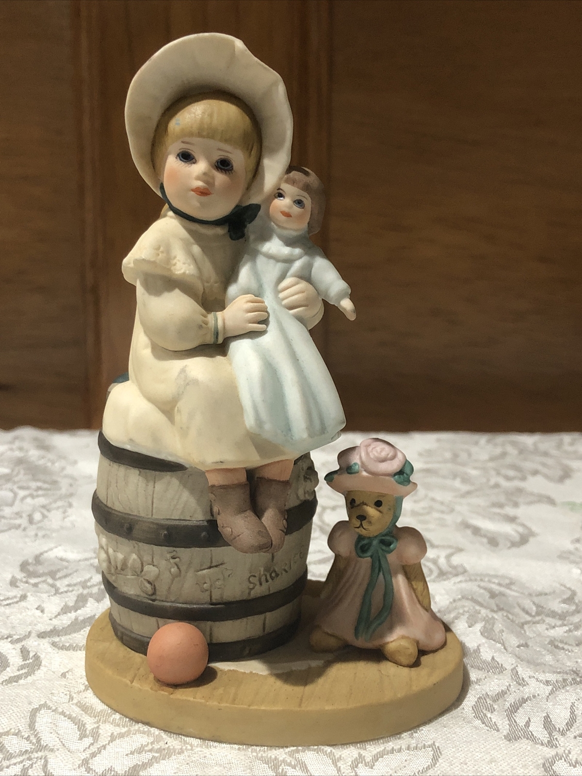 Jan Hagara SHARICE Porcelain Figurine 1989 #8422 of 15,000 Signed 4.75 ...