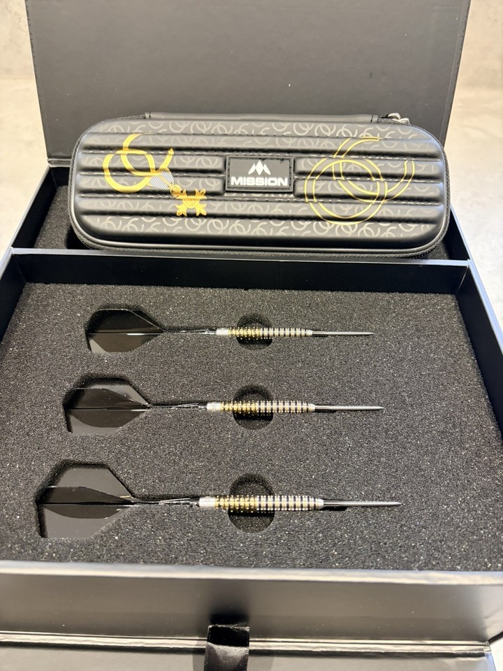 Limited Edition Olly Croft OBE Black/Gold 24g Darts Set. Brand New. In ...