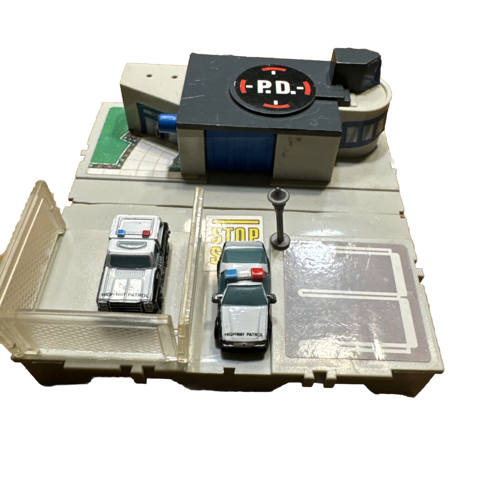 Vintage Galoob Micro Machines Toy Travel City Police Station Incomplete ...