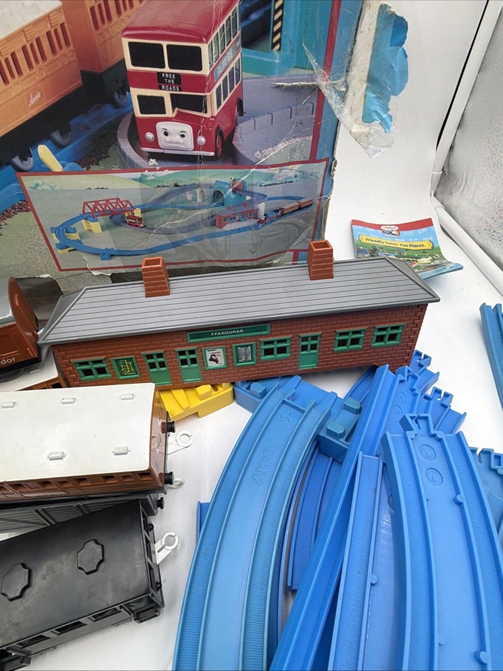 Thomas & Friends Thomas Big Set Thomas & Bulgy Road & Rail 2001 ...