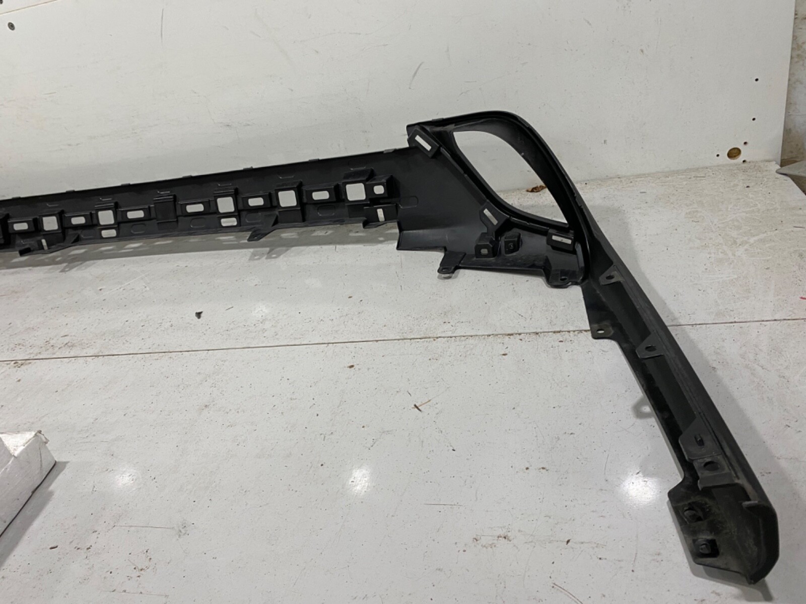 OEM 2020-2021 Toyota Highlander Rear Lower Bumper Cover 52169-0E110 | eBay