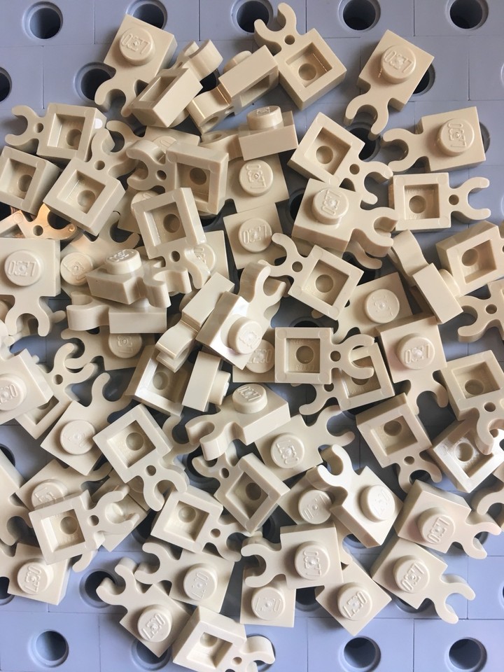 Lego Tan 1x1 Plates With Holder Horizontal Vertical Clip New Lot Of 25 ...