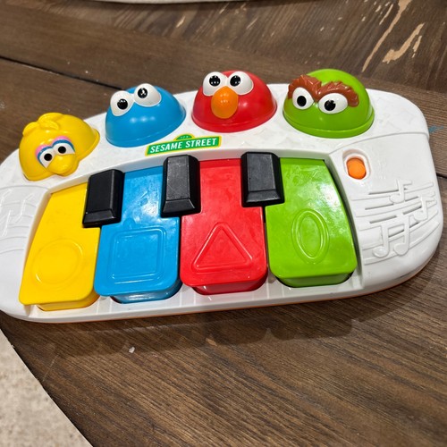 Sesame Street Singing Friends Piano Musical Instrument Big Bird Elmo ...
