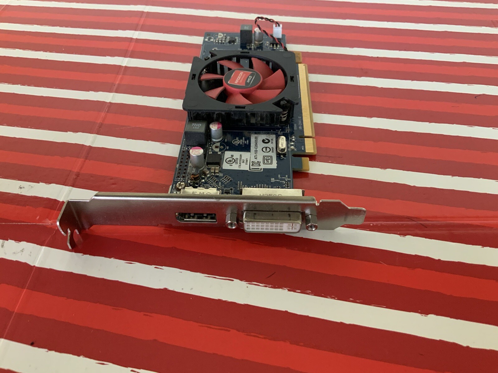 Dell AMD Radeon 6450 1gb PCIe Ati-102-c26405 0pga8 DisplayPort DVI for ...