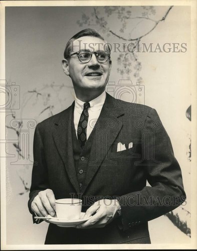 1963 Press Photo Dr. John Logan Jr., president of Hallins College ...