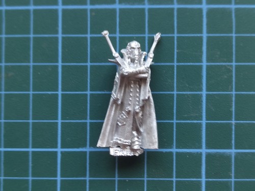 Games Workshop Warhammer 40k Tau Empire Ethereal 2001 Army Box Metal ...