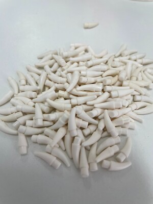 Approx 500pcs Lego 87747, Barb / Claw / Horn / Tooth - Small bulk lot ...