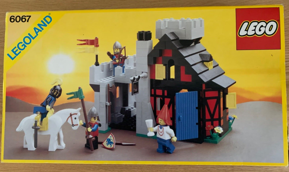 Lego 6067 Castle : Knight Guarded Inn Complete with Instructions and ...