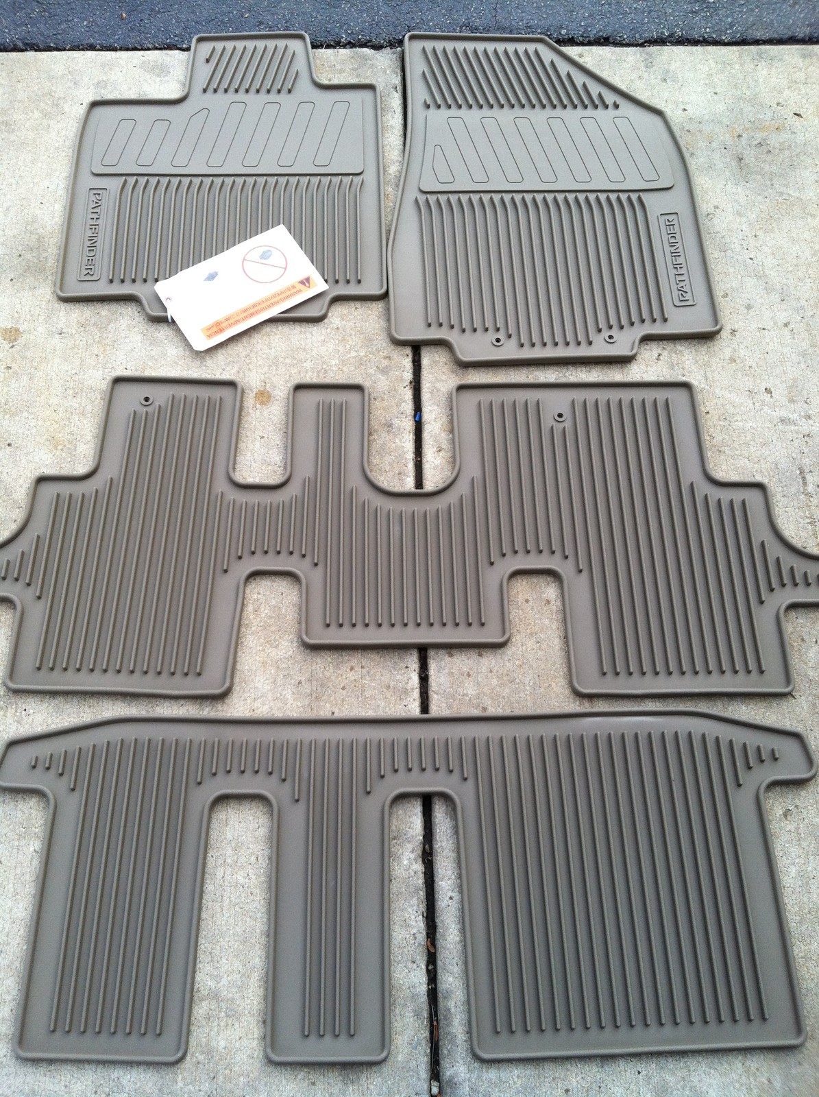 NEW OEM 2013-2018 NISSAN PATHFINDER BEIGE 4PC RUBBER ALL WEATHER FLOOR ...