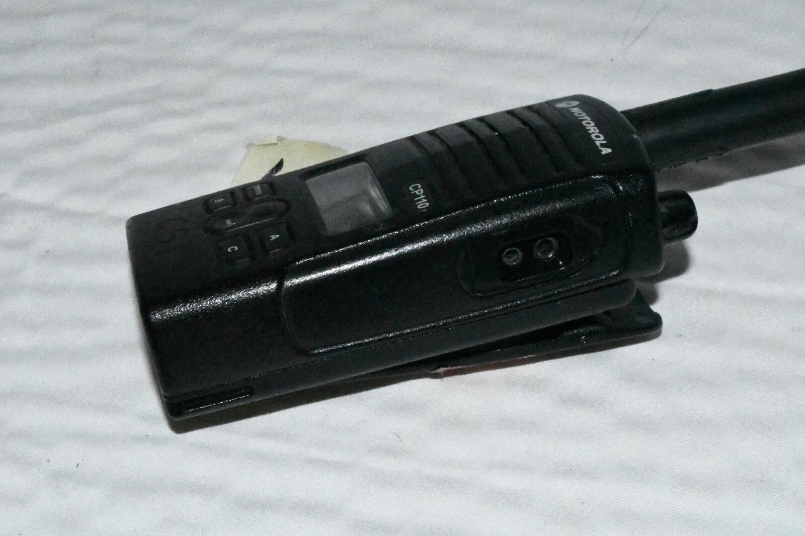 MOTOROLA CP110 H96KCF9AA2AA W GOOD BATTERY-POWERS ON- MAY NEED ...