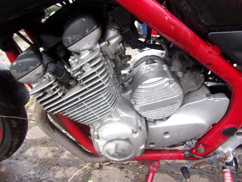 YAMAHA XJ 600 DIVERSION -AIR/OIL COOLED 600cc ENGINE RUNNING GEAR KIT ...