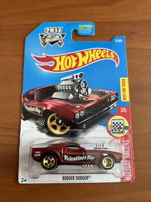 Hot Wheels Holiday Racers Valentine’s Day Red Heart Arrows Crossed ...