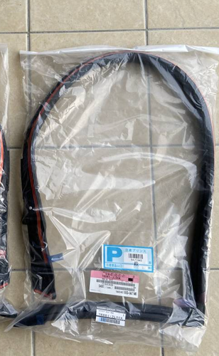 Infiniti NISSAN GENUINE OEM G37 Q60 Body Side WEATHERSTRIP RH 76860 ...