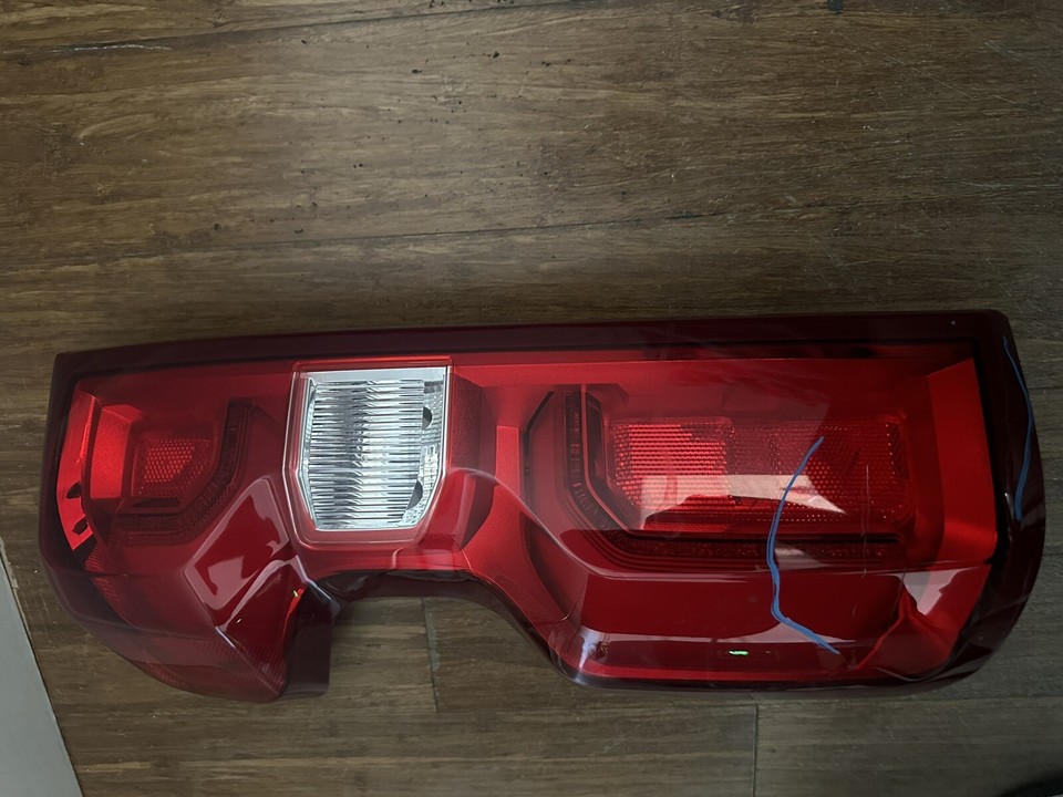 2019 2020 2021 Chevrolet Silverado Left Side LED Tail Light oem ...