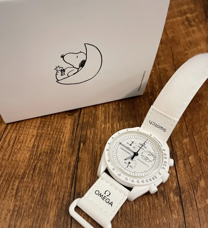 Swatch Snoopy Moonswatch Mission To The Moonphase - Full Moon --- New ...