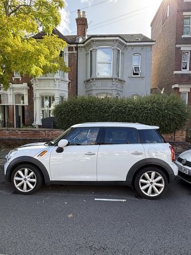 2011 White Mini Countryman Diesel 1.6 Manual 5 Door SUV READ ...